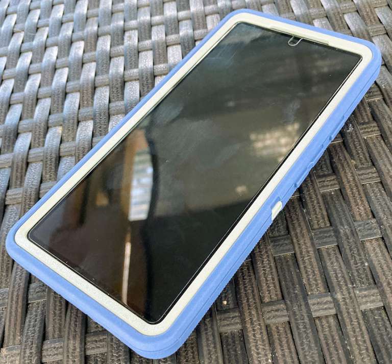 OtterBox Defender Pro Pixel 6 case review - A phone case for the very ...