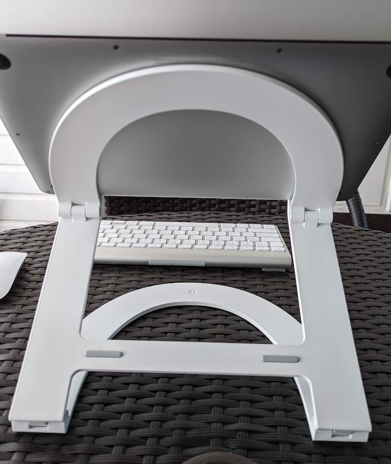 Twelve South Curve Flex laptop stand review - Puts your laptop at eye ...