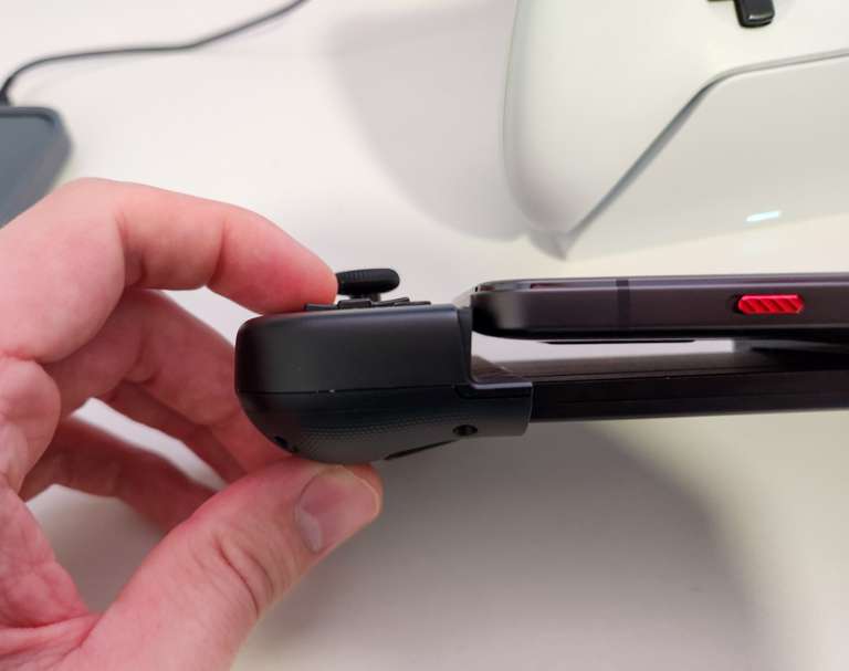 GameSir-X2 Pro-Xbox (Android) gaming controller review - like carrying ...