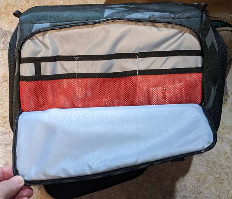 Hex Ranger DSLR Sling XL camera bag review - A stylish way to carry ...