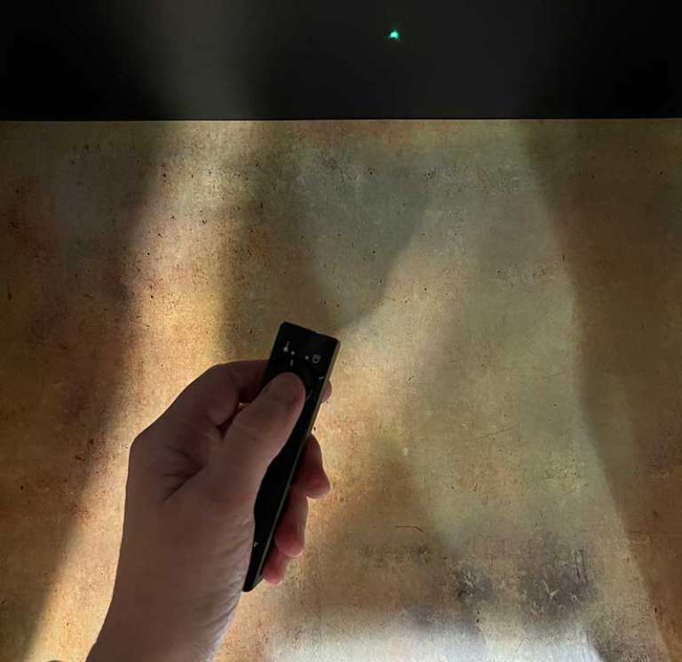Olight Arkfeld flashlight review - Flat and fabulous! - The Gadgeteer