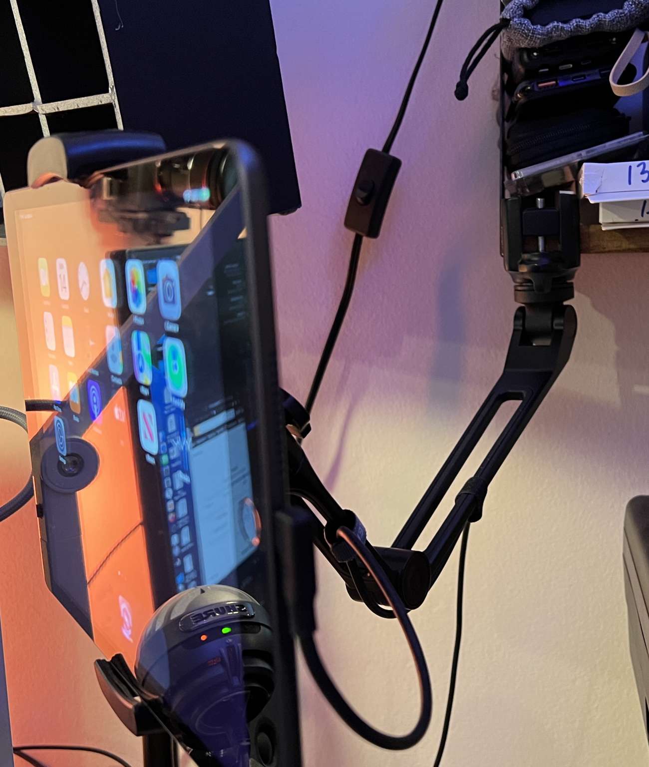 TwelveSouth HoverBar Duo tablet holder review - The Gadgeteer