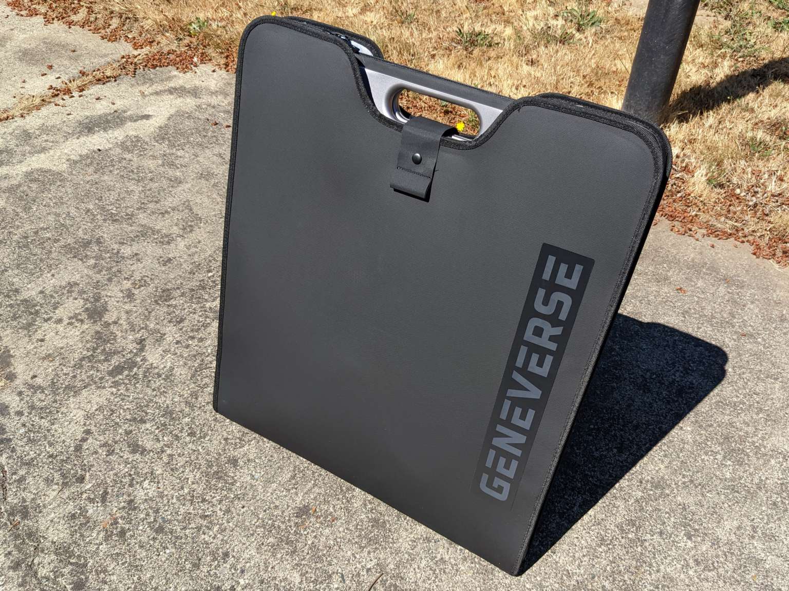 Geneverse Solar Generator HomePower ONE PRO review - Reliable app ...