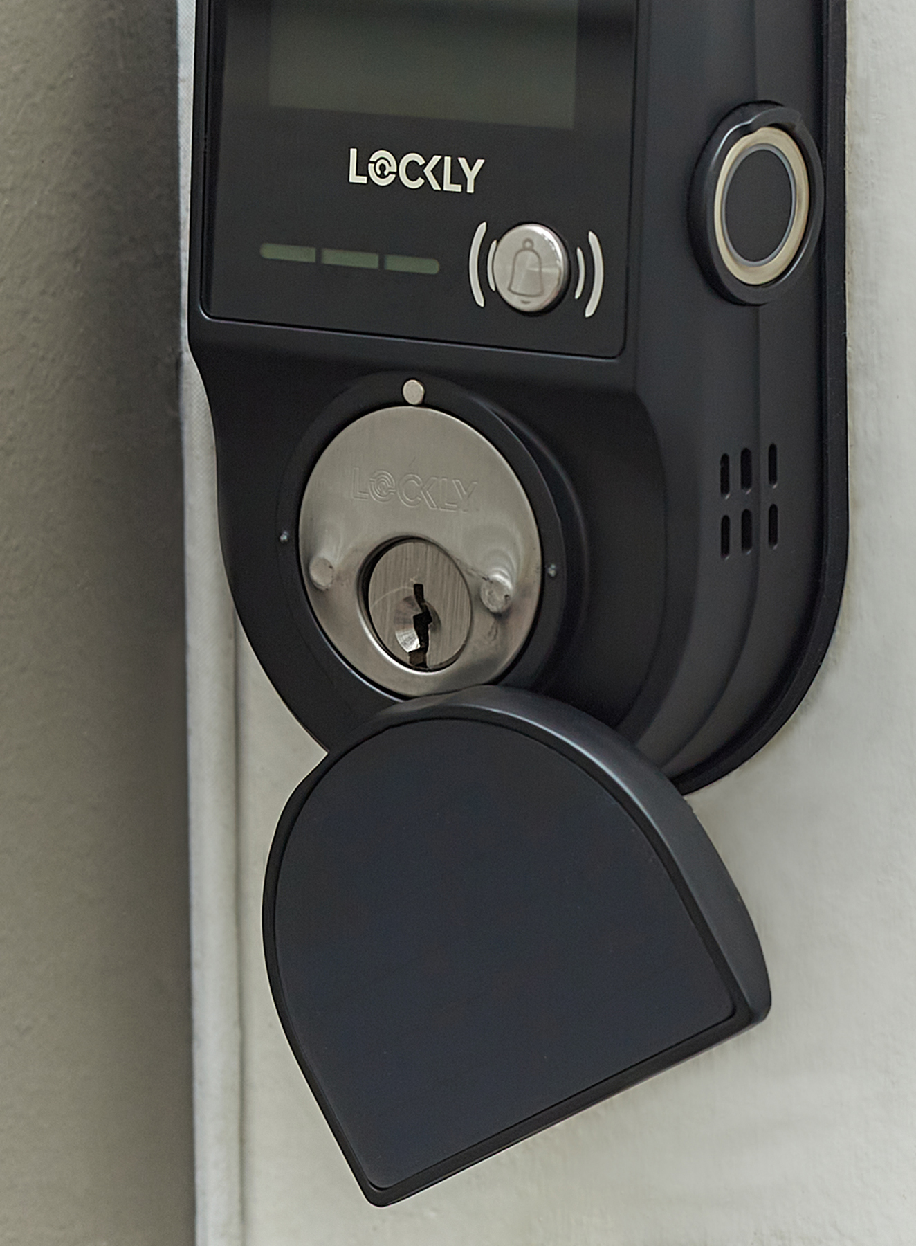 LOCKLY Vision Elite smart lock video doorbell review - The Gadgeteer
