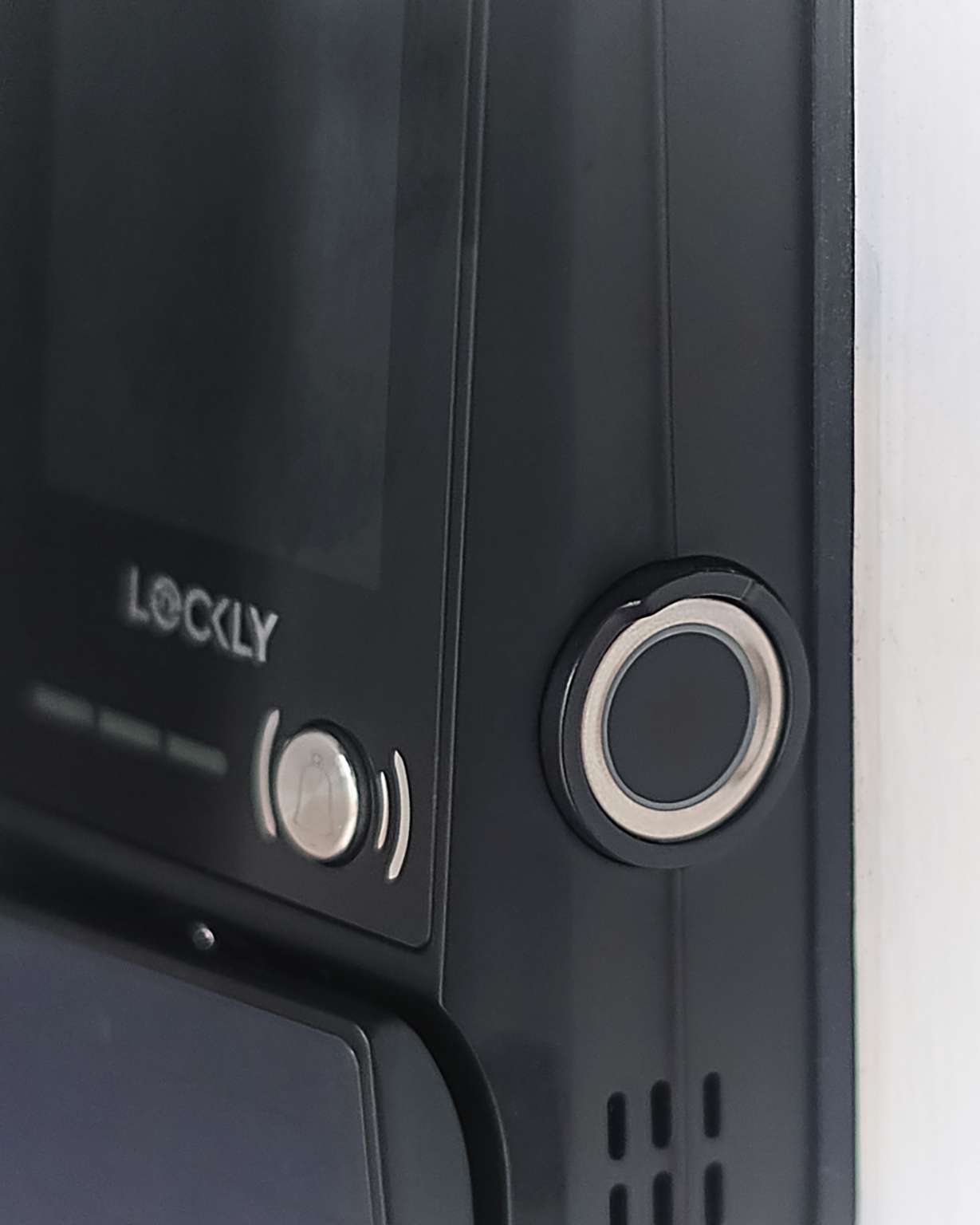 LOCKLY Vision Elite smart lock video doorbell review - The Gadgeteer