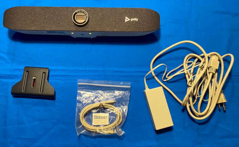 Poly Studio P15 Personal Video Bar review - A one piece total video ...