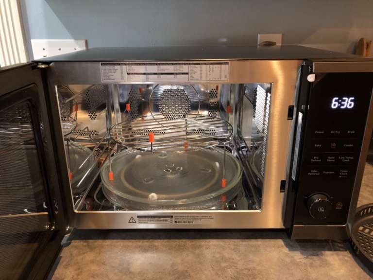 Toshiba ML2 EC10SA-BS 8-1 Air Fry Microwave oven review - The Gadgeteer