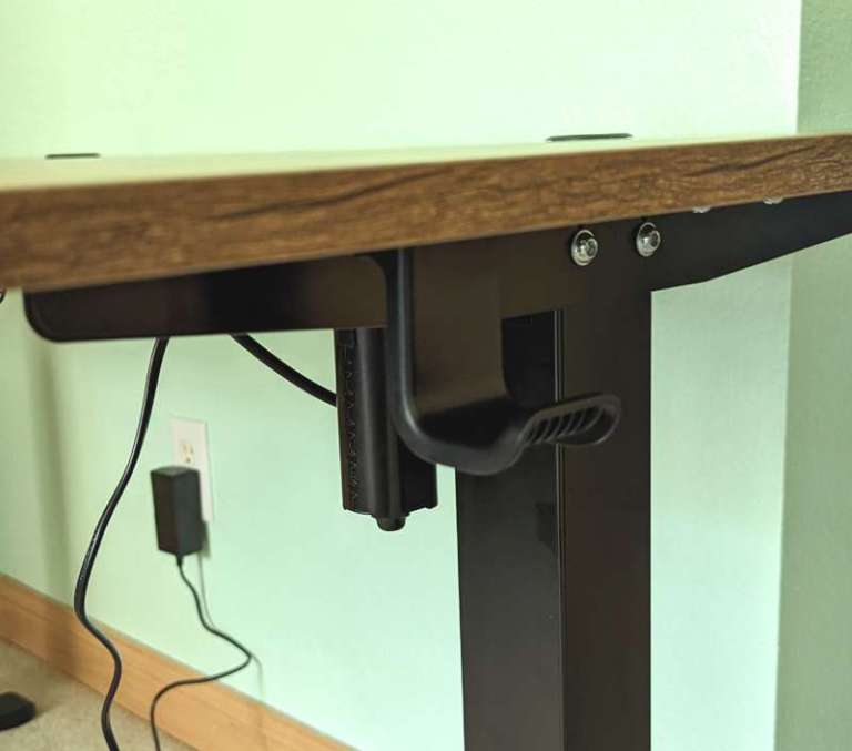 ErGear Height Adjustable Electric Standing Desk review - The Gadgeteer