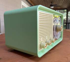 Muzen Original III AM/FM Radio & Bluetooth Speaker review - Back to the ...