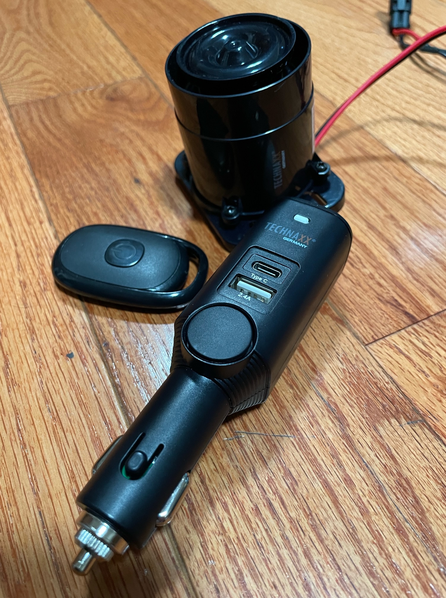 Technaxx TX-168 Pro universal car alarm review - Portable protection ...