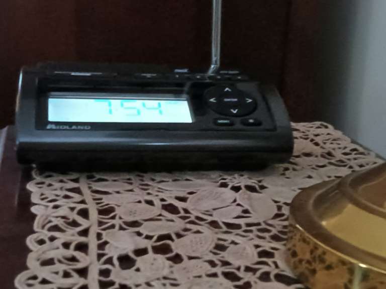 Midland WR400 weather alert radio review - Looks good in any room in ...