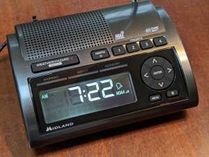 Midland WR400 weather alert radio review - Looks good in any room in ...