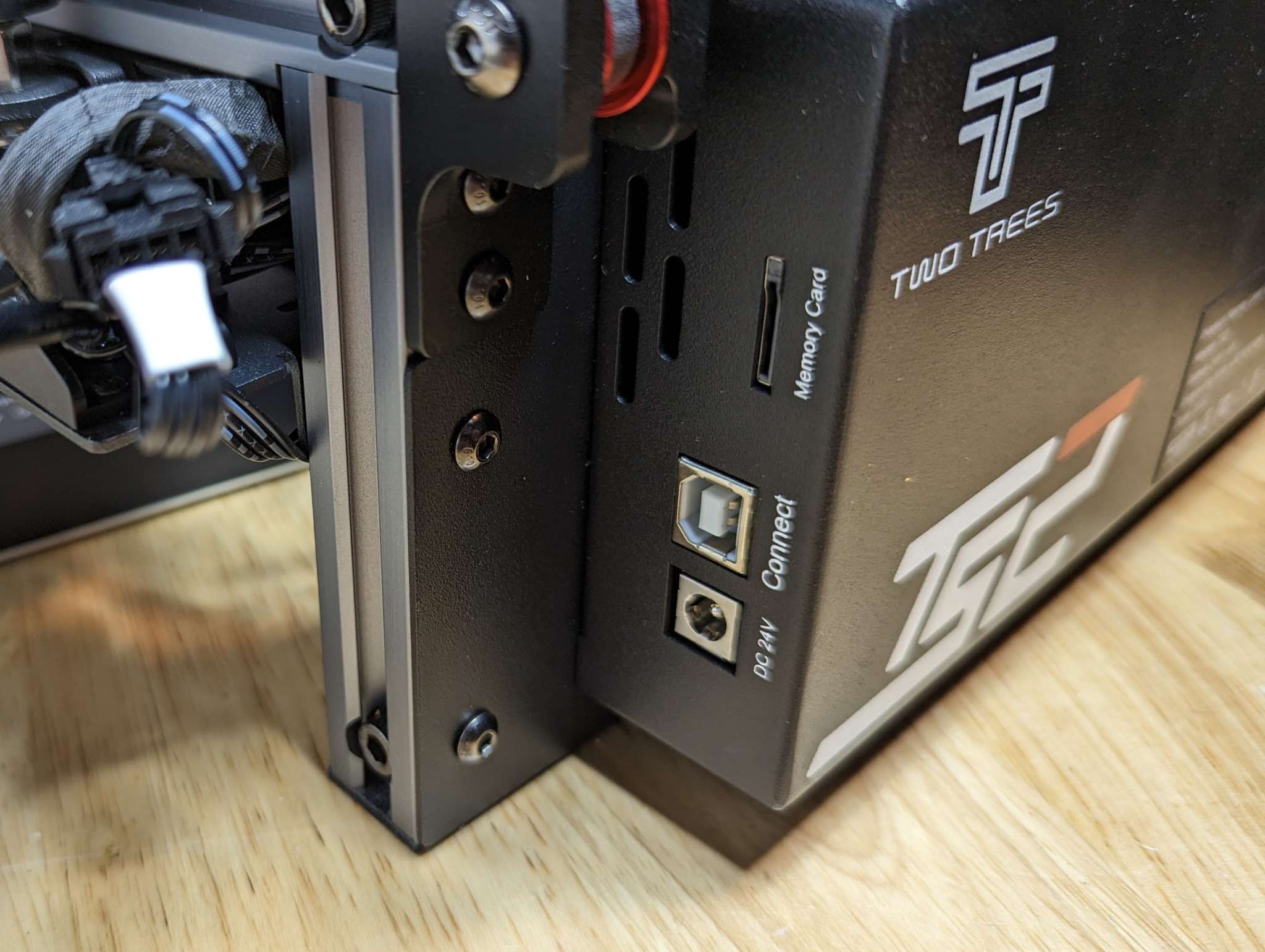 TwoTrees TS2 10W Diode Laser Engraver review - A powerful auto-focusing ...