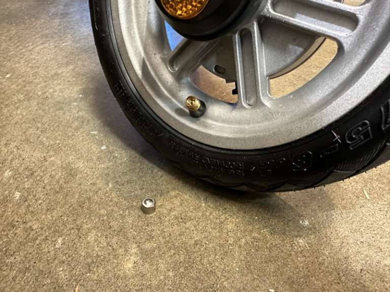 Atomi Alpha electric scooter review - The Gadgeteer