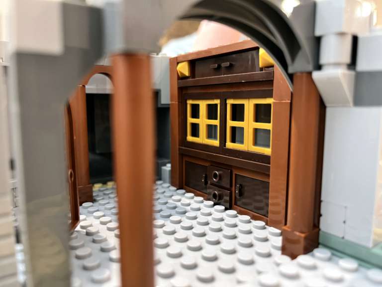 JMBricklayer Medieval Lighthouse Building Block Set review - a ...