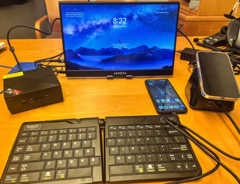 Mobfree Superdock all-in-one wireless docking station review - The ...