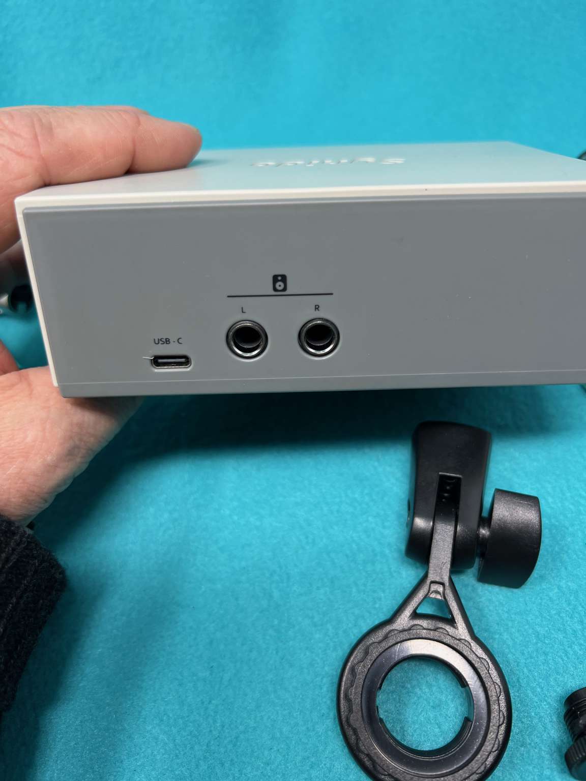 Synido LiveMix Solo USB Mixer Audio Interface Bundle review - gives you ...