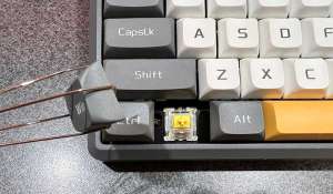 iFlytek T8 mechanical keyboard review - Great feel with unique features ...