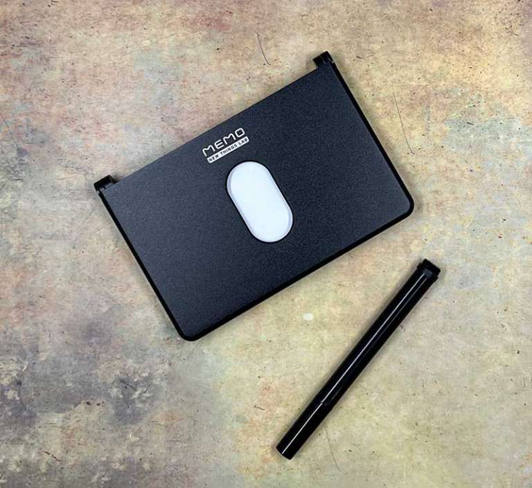 New Things Lab MEMO wallet review - This wallet is a whiteboard! - The ...