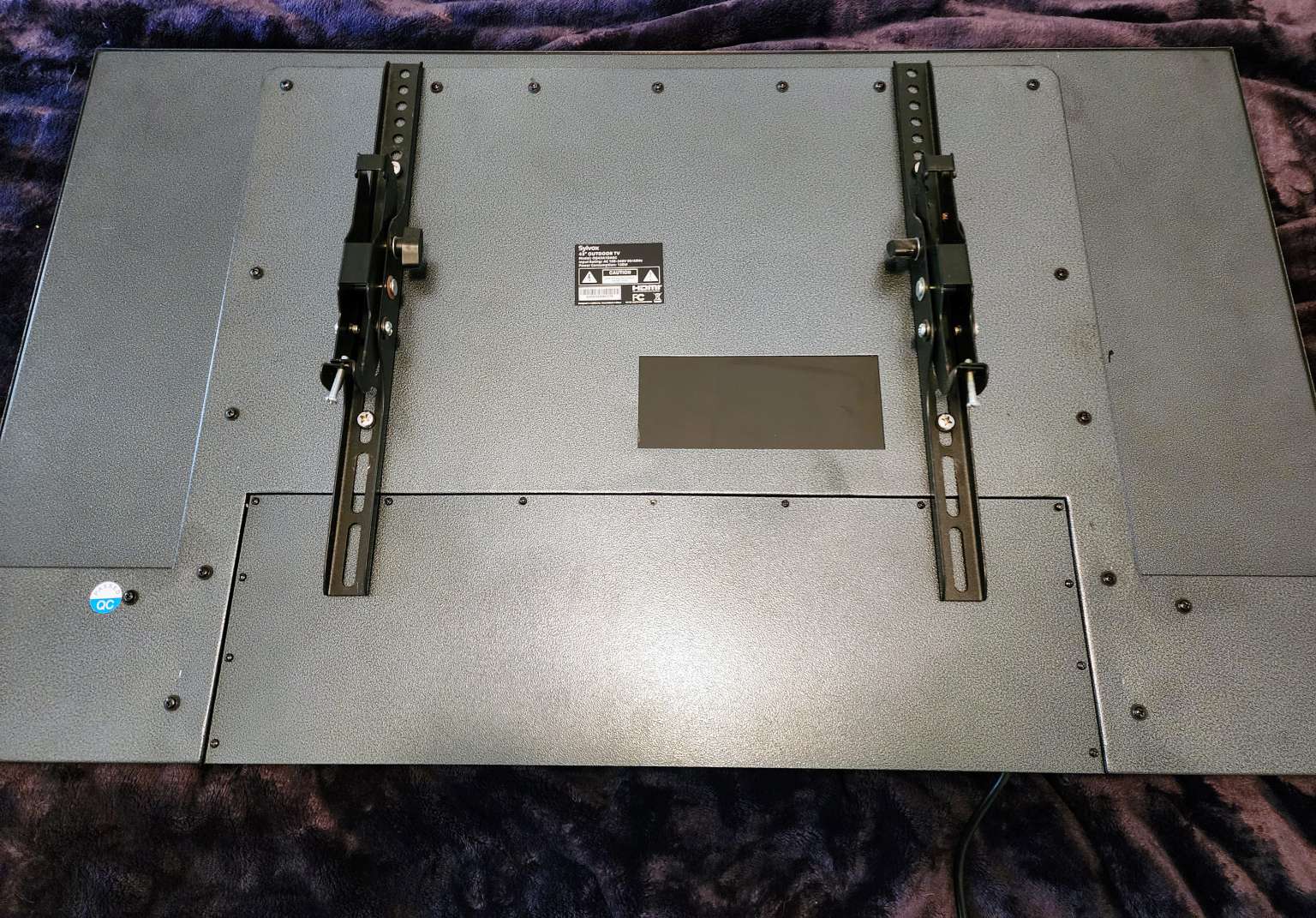 Sylvox 43-inch 4K Outdoor TV review - Be entertained in the great ...