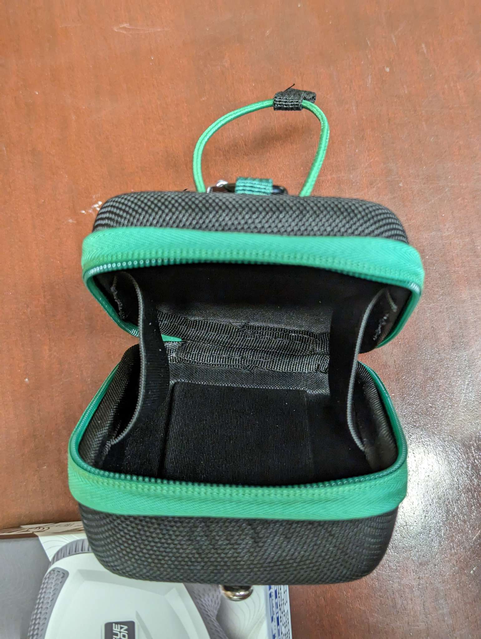 Rogue Iron Factor Disc Golf Rangefinder review - best rangefinder under ...