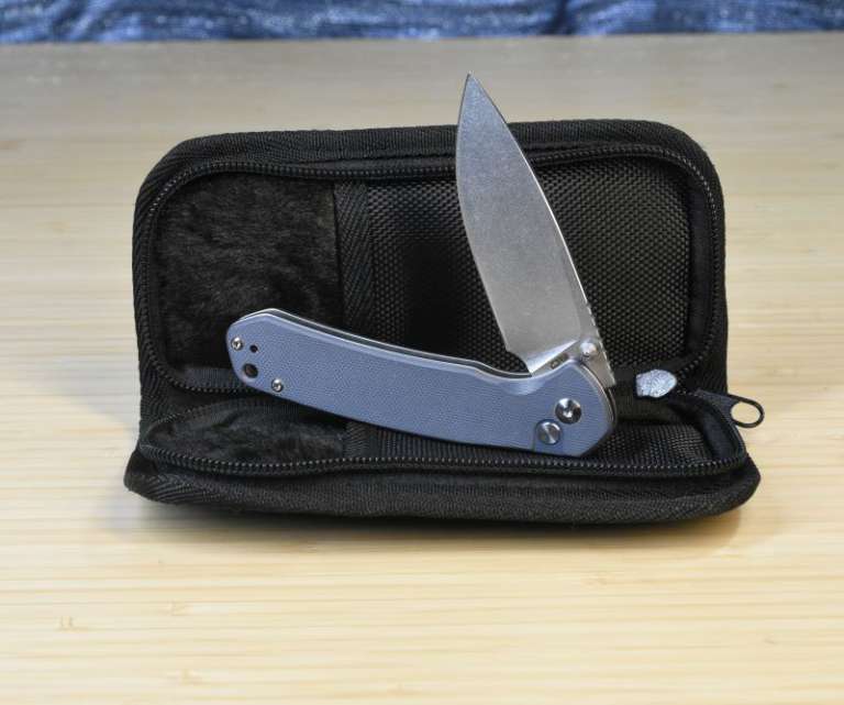 CJRB Pyrite button lock pocket knife review - pocket friendly in more ...