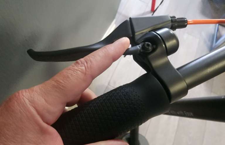 Inmotion Climber electric scooter review - a scooter built to haul ...