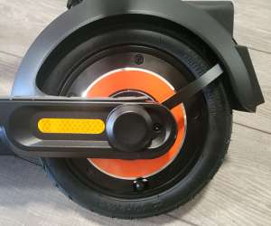 Inmotion Climber electric scooter review - a scooter built to haul ...