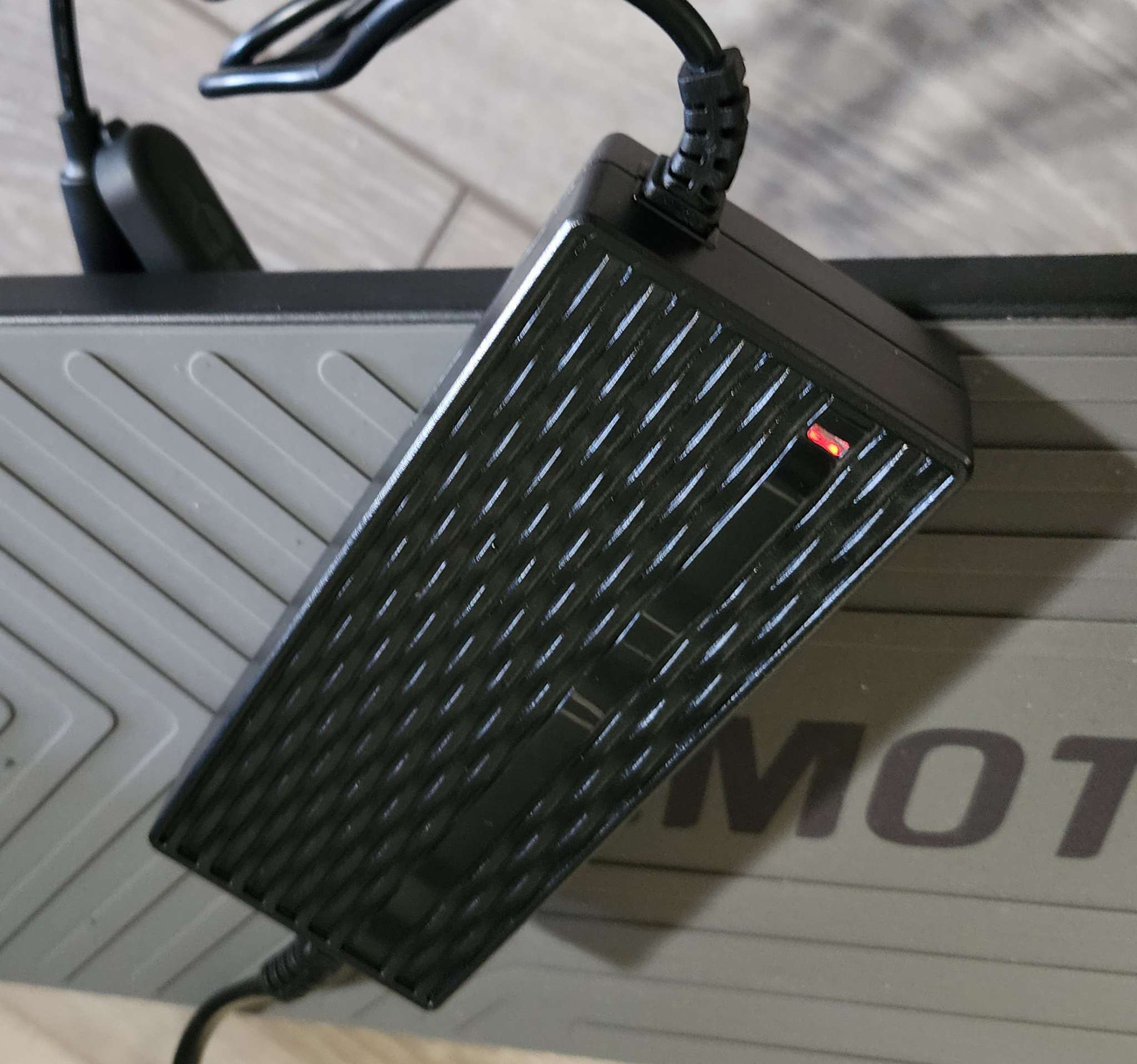 Inmotion Climber electric scooter review - a scooter built to haul ...