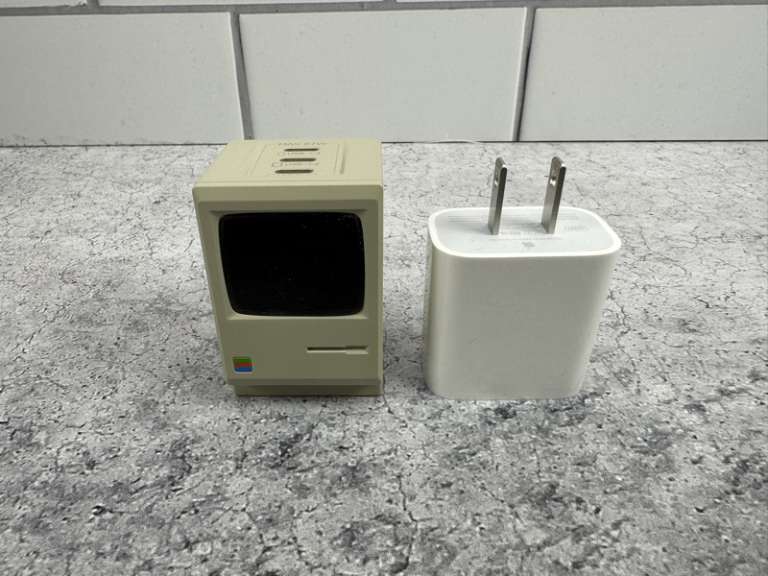 Shargeek Retro 67 USB-C charger review - Old school Mac charm - The ...