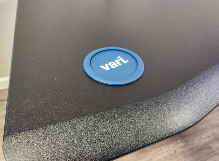 Vari Curve Electric Standing Desk 60x30 review - curves are better ...