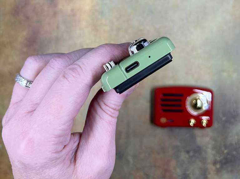 MUZEN AUDIO OTR Metal Bluetooth speaker and OTR Sticker speaker review ...