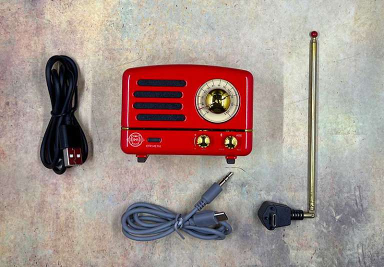 MUZEN AUDIO OTR Metal Bluetooth speaker and OTR Sticker speaker review ...