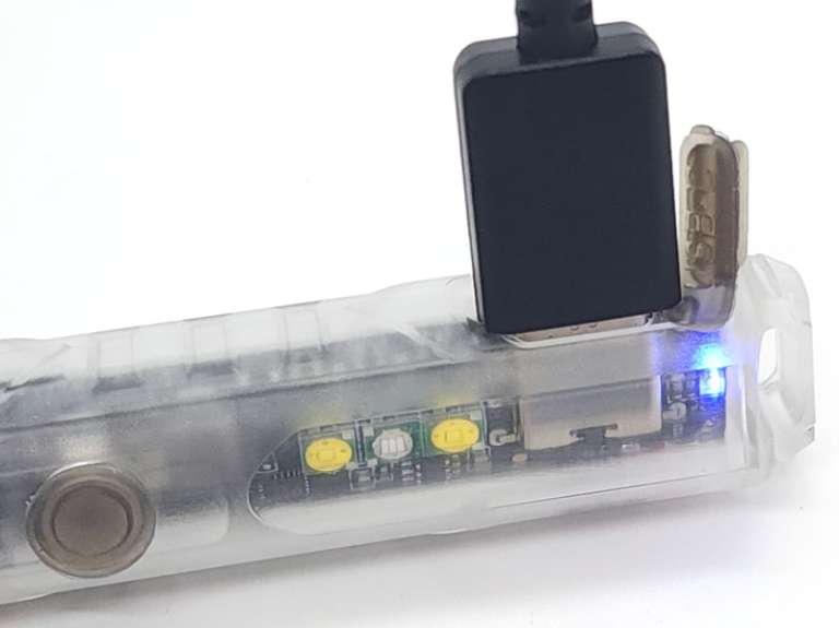 RovyVon Aurora A8 USB-C Keychain Flashlight with sidelight review - EDC ...