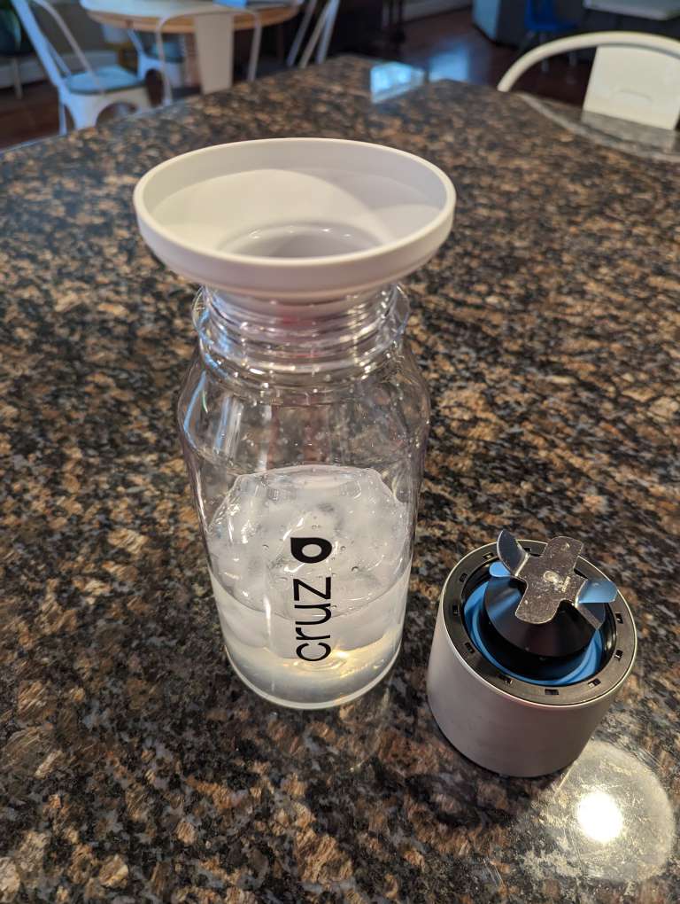Cruz BlenderCap review - the mini blender I didn’t know I needed - The ...