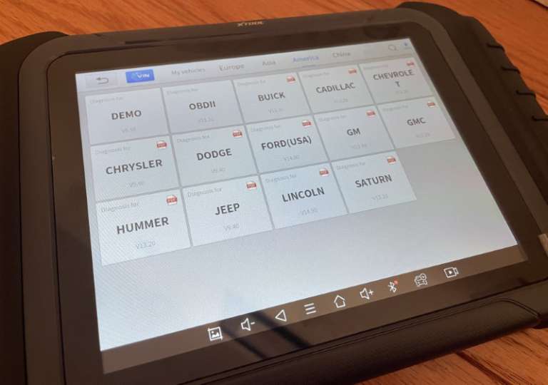 XTool D8 automotive smart diagnostic system review - Powerful OBD2 car ...
