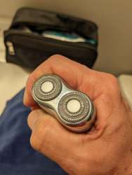 Yoose Alloy Mini Rechargeable Rotary Shaver review - Yoose guys will ...
