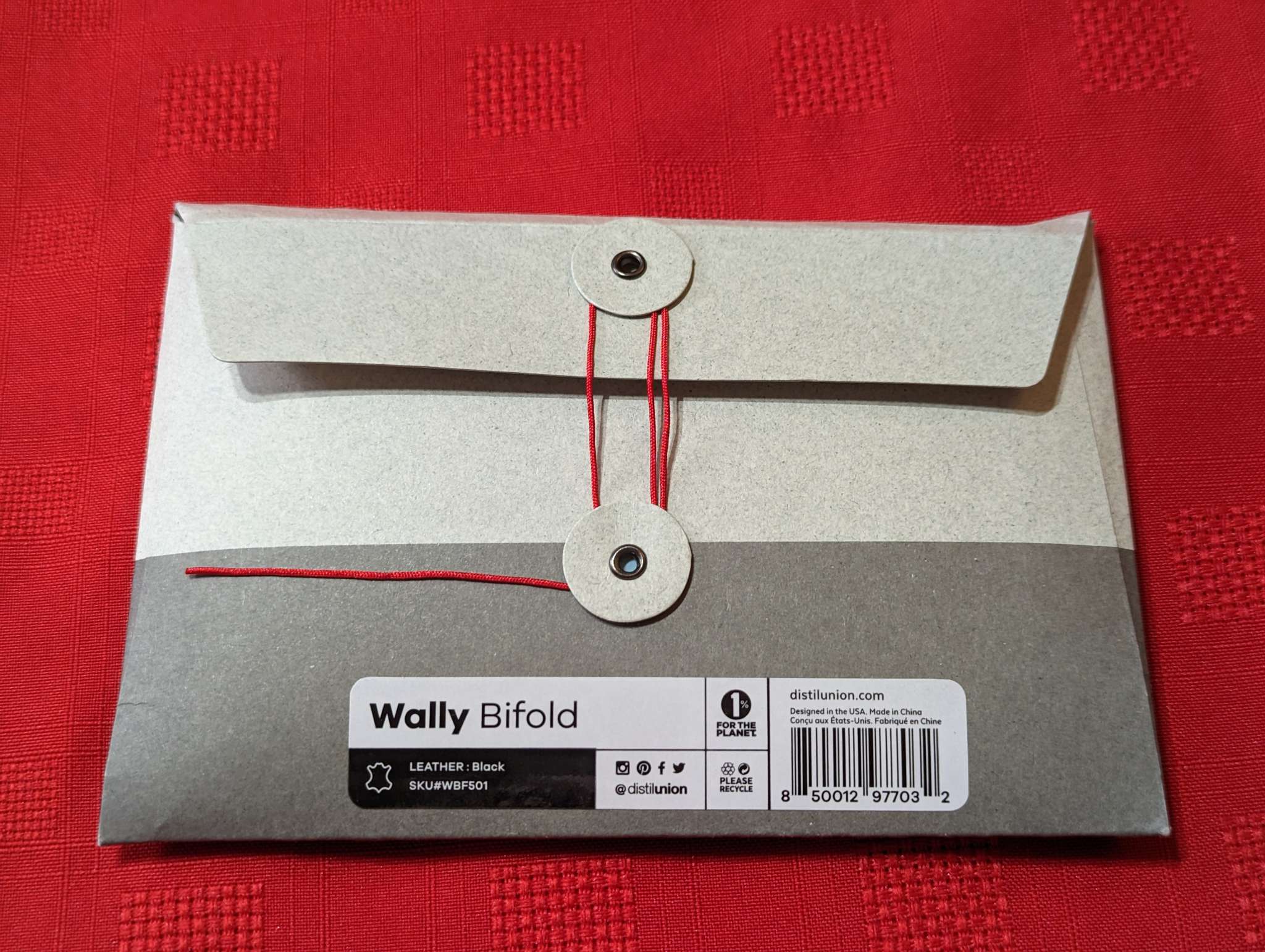 Distil Union Wally Bifold 5.0 slim wallet review - The Gadgeteer Distil Union Wally Bifold 5.0 slim wallet review - The Gadgeteer