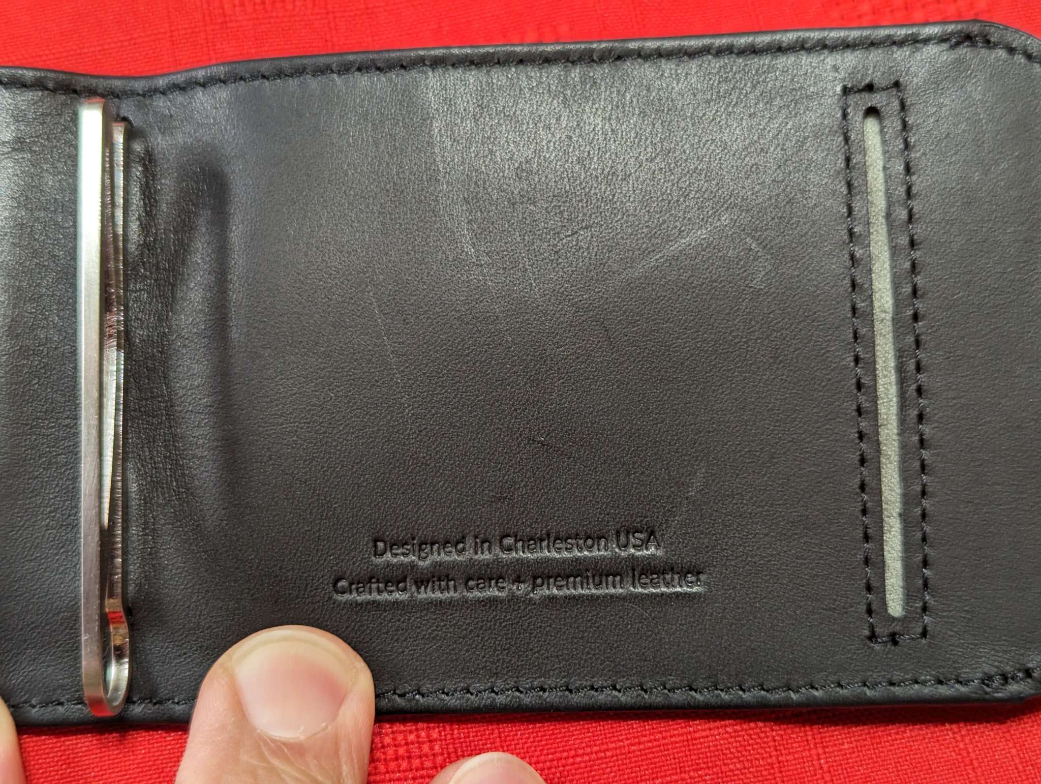 Distil Union Wally Bifold 5.0 slim wallet review - The Gadgeteer