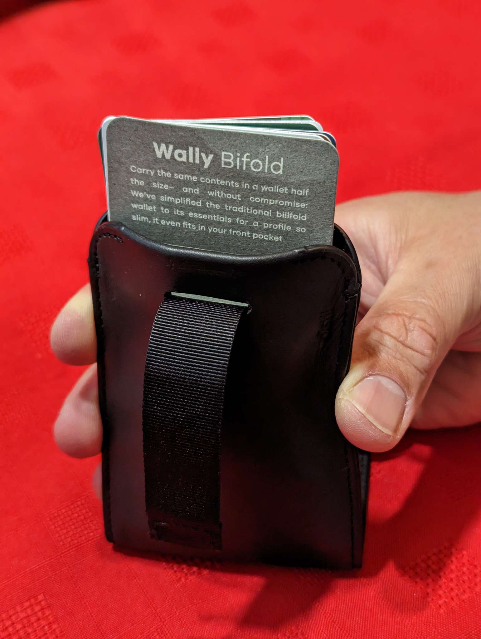 Distil Union Wally Bifold 5.0 slim wallet review - The Gadgeteer