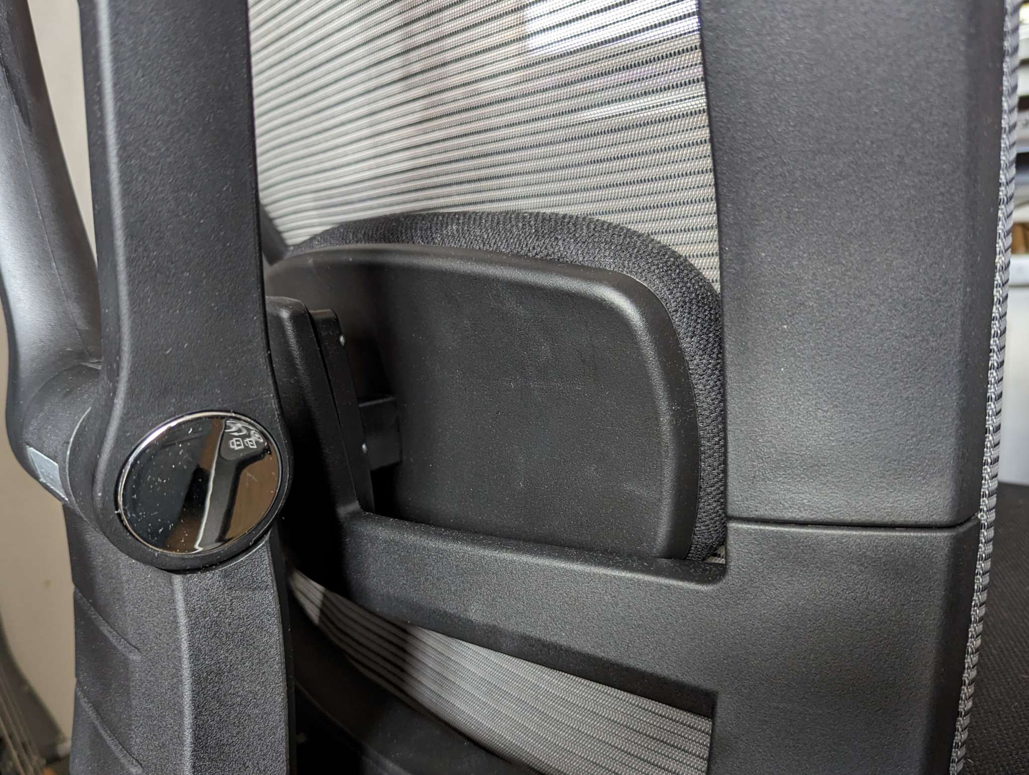 Autonomous ErgoChair Pro office chair review - Work from home in style ...