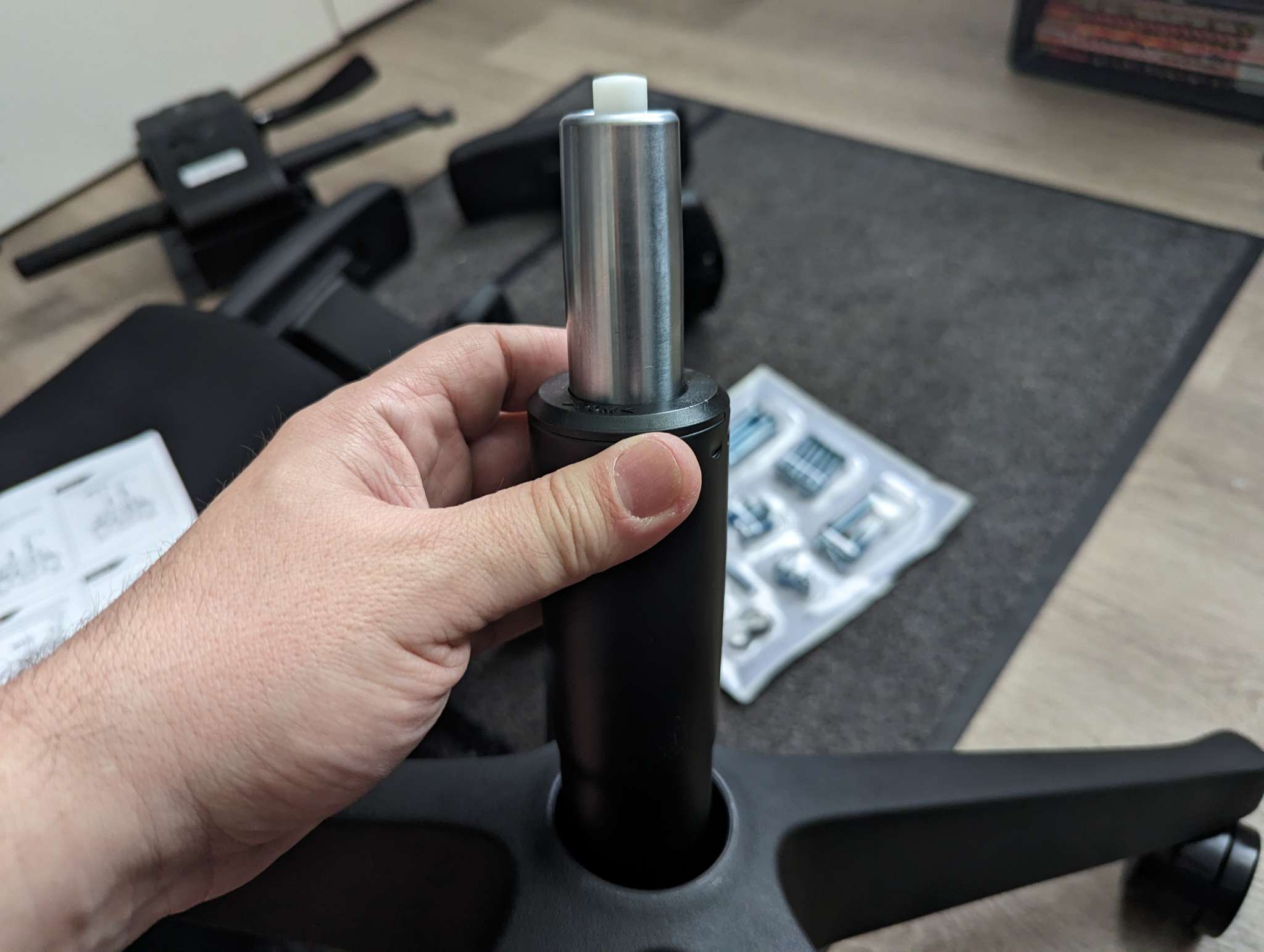 Autonomous ErgoChair Pro office chair review - Work from home in style ...