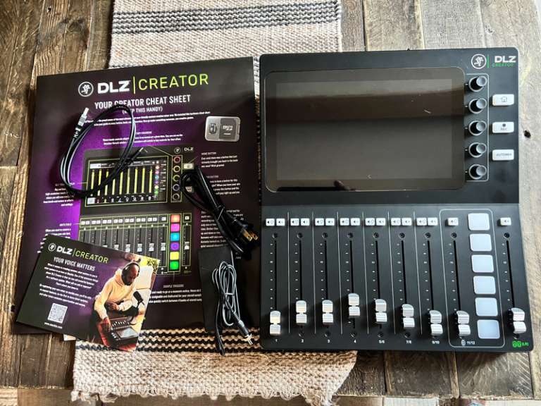 Mackie DLZ Creator podcast mixer review - The Gadgeteer