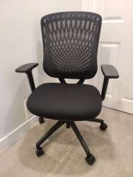 Vari Performance Task Chair review - an outstanding sitting option for ...