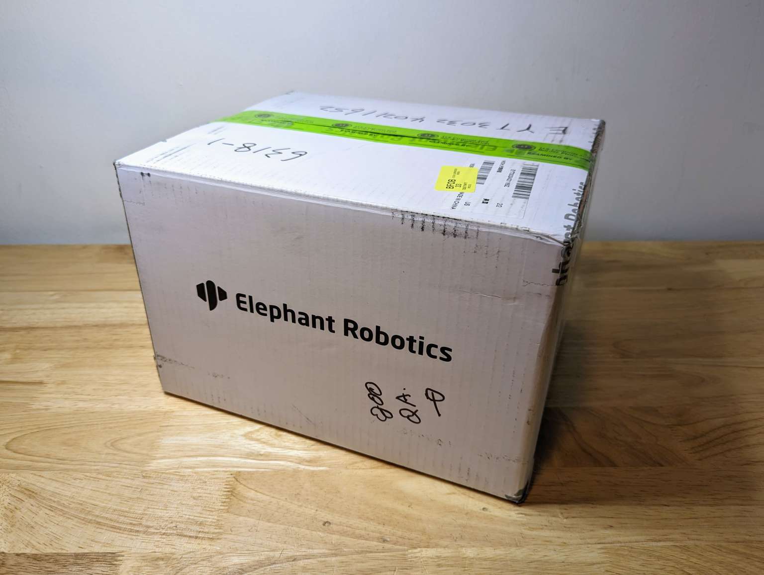 Elephant Robotics myCobot 280 Robotic Arm review - A cool robotic arm that costs an arm (and a ...