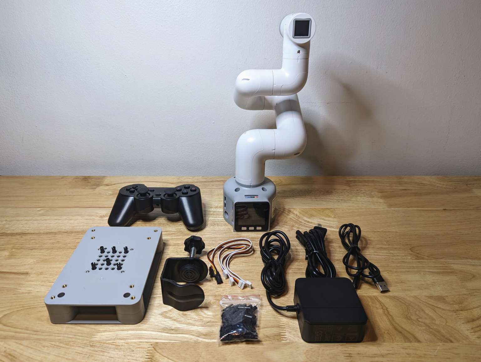 Elephant Robotics myCobot 280 Robotic Arm review - A cool robotic arm that costs an arm (and a ...