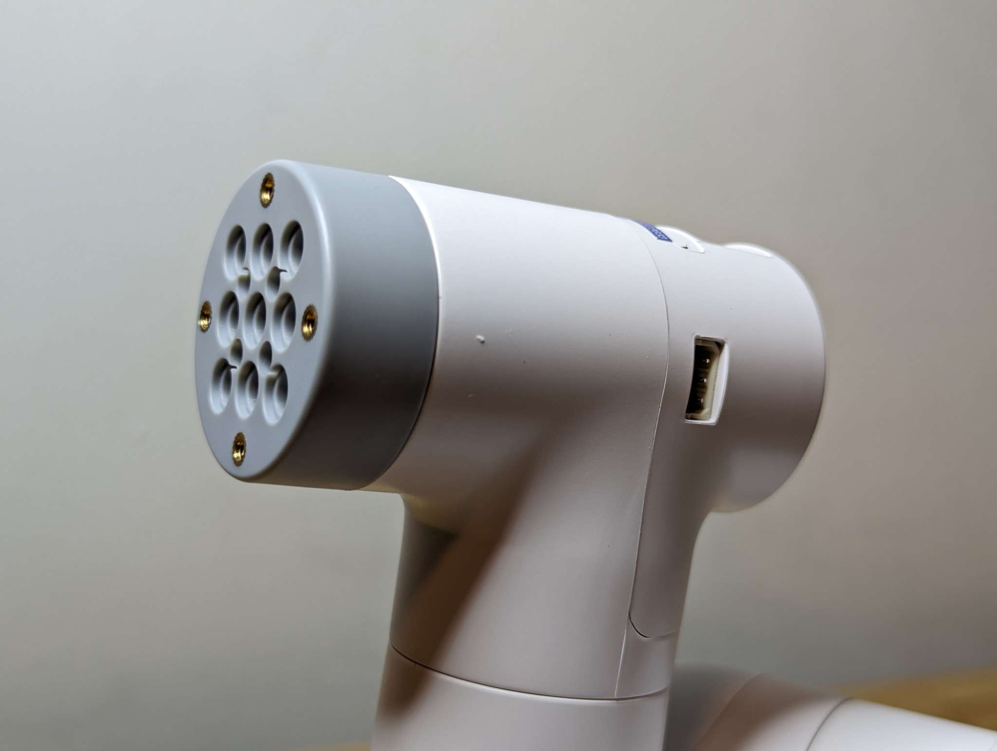 Elephant Robotics myCobot 280 Robotic Arm review - A cool robotic arm ...