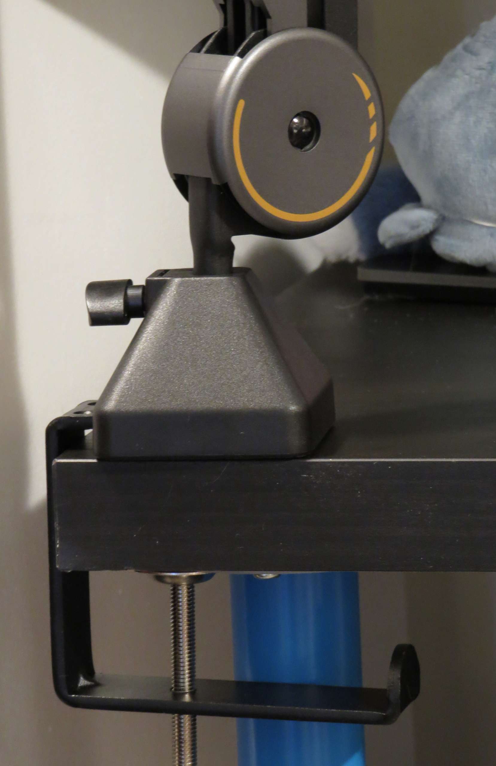 TONOR T90 RGB adjustable boom arm review - The Gadgeteer