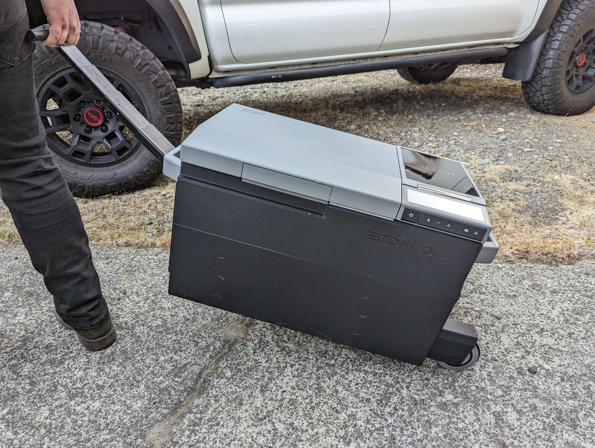 EcoFlow Glacier 3-in-1 portable refrigerator review - Keep things ice ...