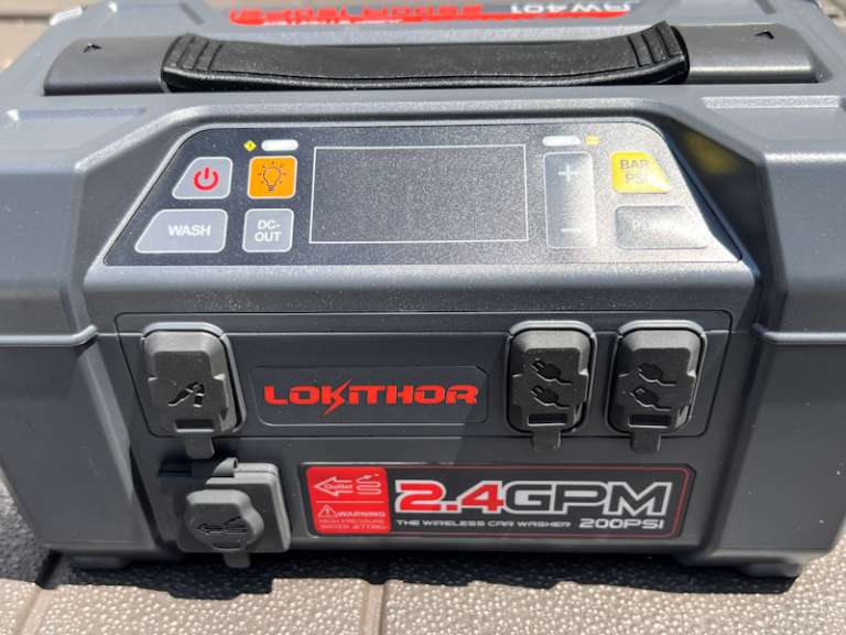 Lokithor AW401 Jump Starter with Car Washer review - The Gadgeteer